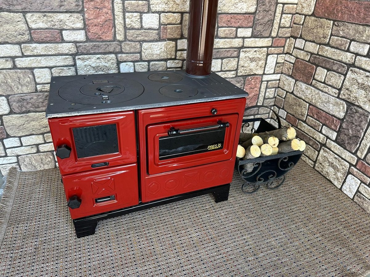 Enamel Cast Iron Wood-Burning Stove with Integrated Oven ...